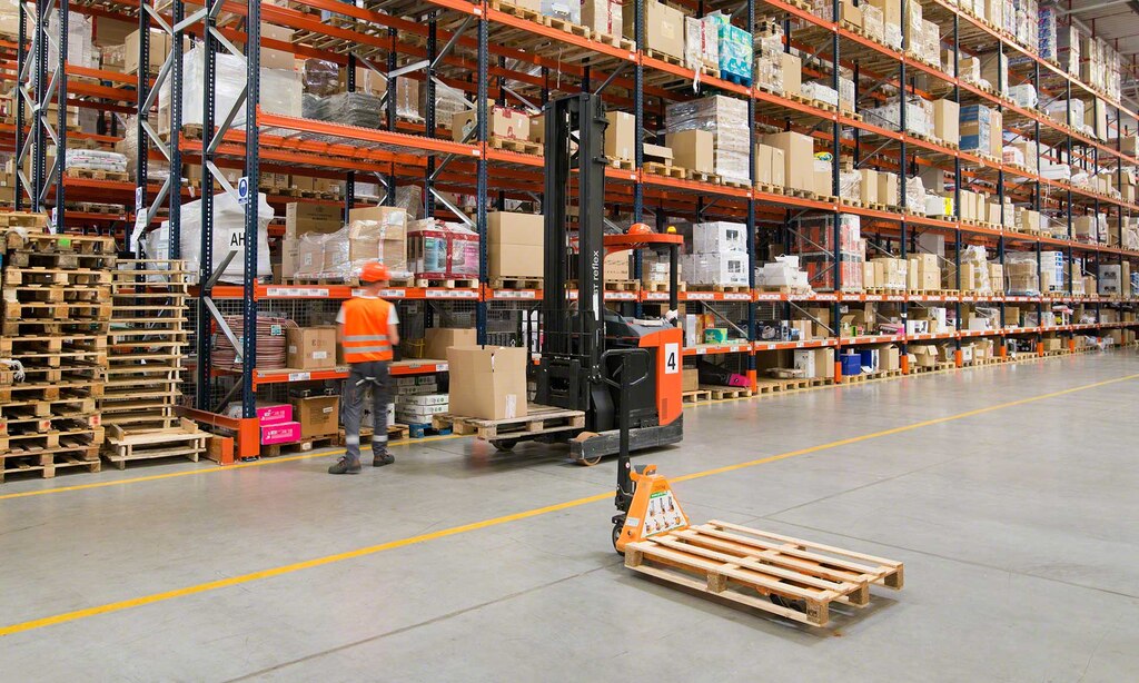 Diferencias entre una tarima europea y una americana - Mecalux.com.mx