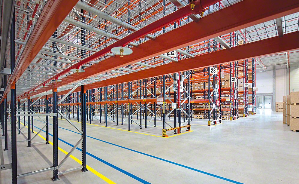 Sistemas contraincendios para racks y almacenes - Mecalux.com.mx