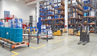 Guía de los racks para tarimas - Mecalux.com.mx