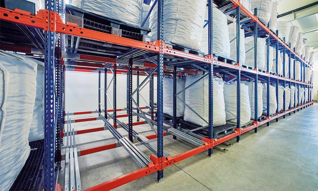 Método UEPS (last in, first out): usos y ejemplos - Mecalux.com.mx