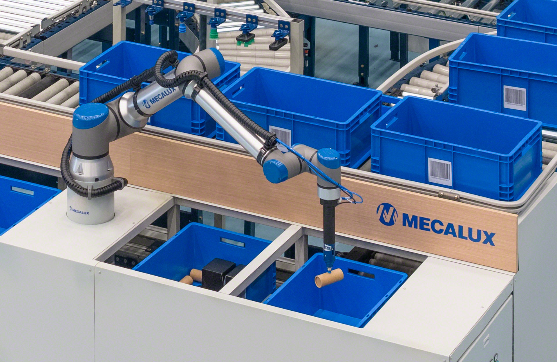 Robot de picking - Mecalux.com.mx